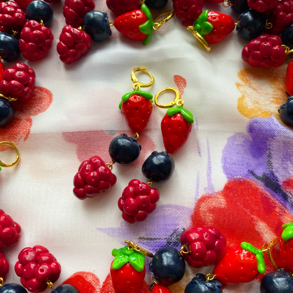 VERY BERRY DANGLE EARRINGS – Shop Velanidi
